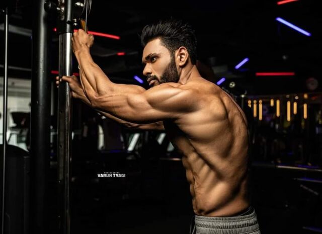 Pro Fitness Photographer - Varun Tyagi